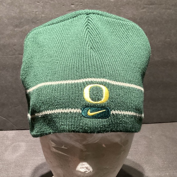 Nike | Accessories | Vintage Oregon Ducks Nike Team Beanie Stocking Cap ...